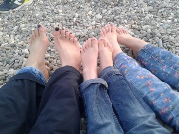 Barfuß als Kind - Ein beschwerlicher Weg - Selina Hocke im barfussblog